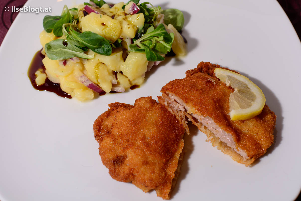 Echtes Wiener Schnitzel vom Kalb mit Kartoffelsalat - Ilse Blogt