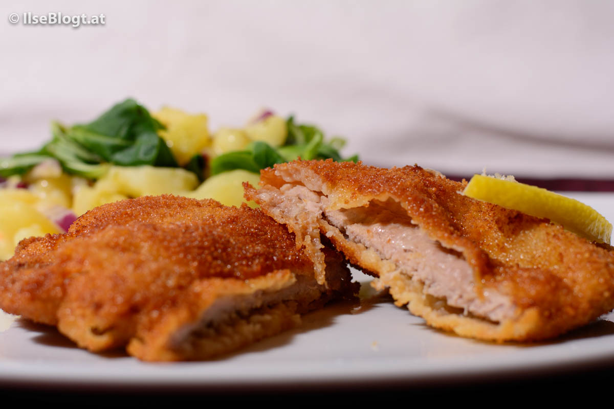 Echtes Wiener Schnitzel vom Kalb mit Kartoffelsalat - Ilse Blogt