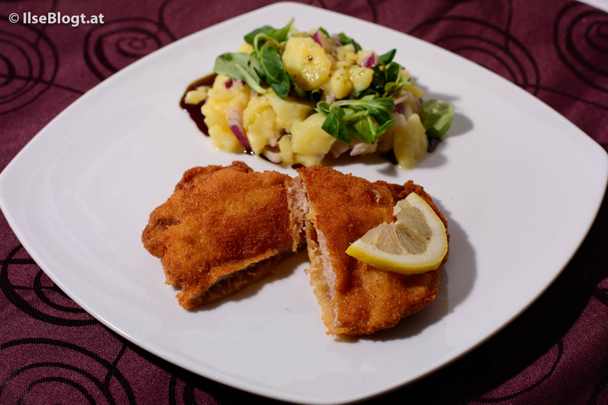 Echtes Wiener Schnitzel vom Kalb mit Kartoffelsalat - Ilse Blogt